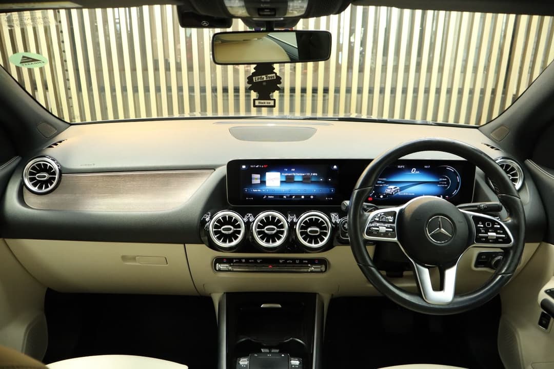 2021 mercedesbenz MERCEDES GLA-200 for Sale | Luxe Cars