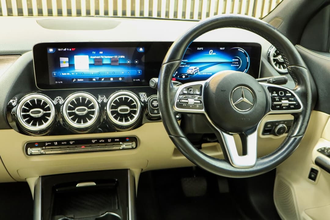 2021 mercedesbenz MERCEDES GLA-200 for Sale | Luxe Cars